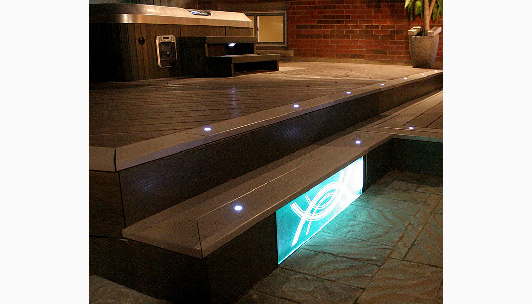 Etched 12V LED Glass Baluster by Dekor Deck Lighting - DeckAccent.com