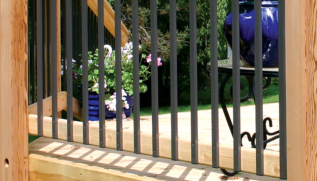 Traditional Face Mount Aluminum Balusters by Deckorators - DeckAccent.com