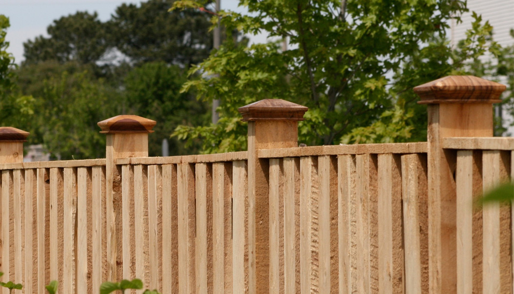 Miterless Post Cap Mahogany Pyramid by Captiva - DeckAccent.com